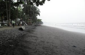 Limbe - A beach town in western Cameroon - The World Countries